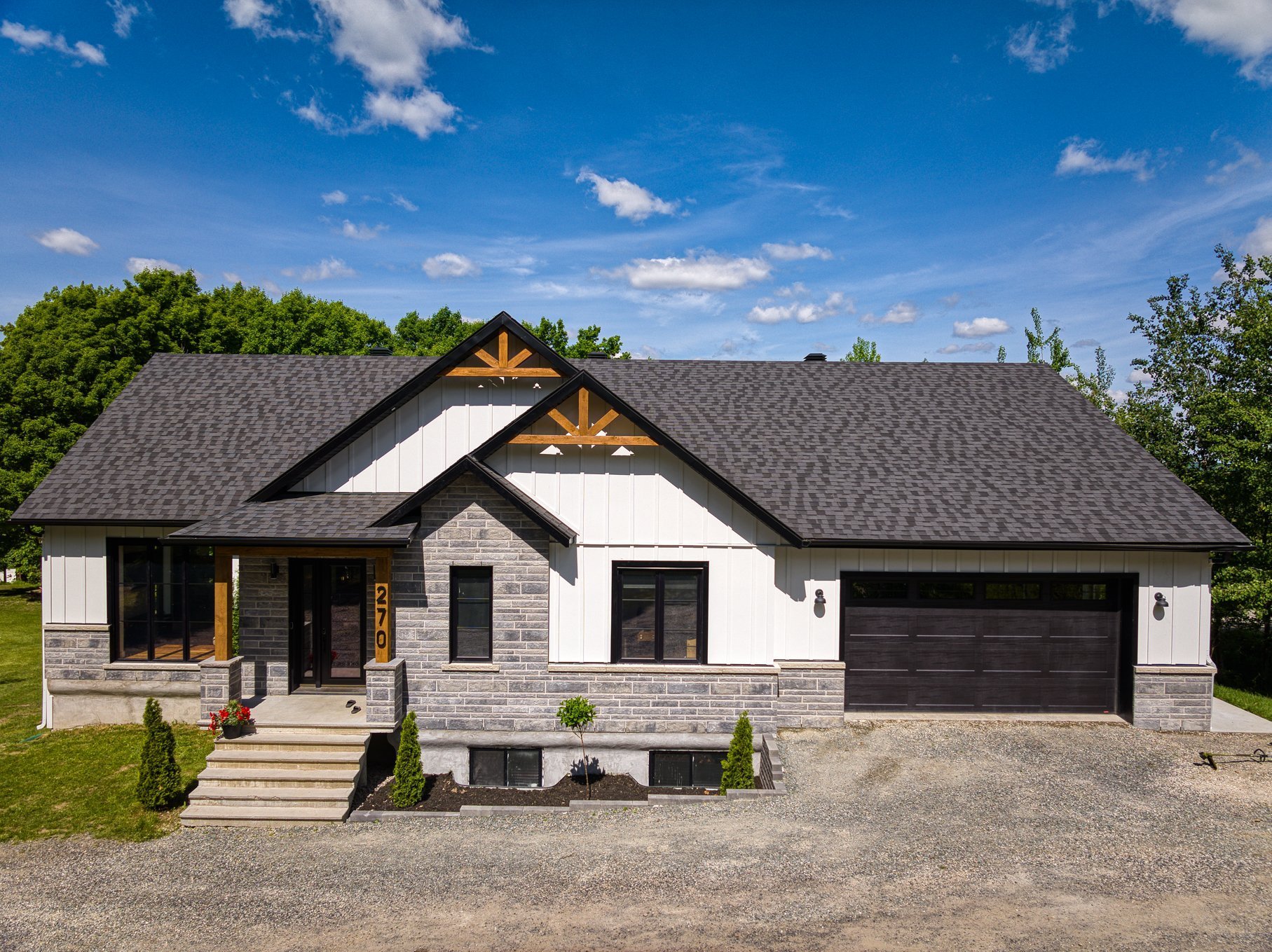 Trouver une maison à vendre Granby - Raphaël Grondin